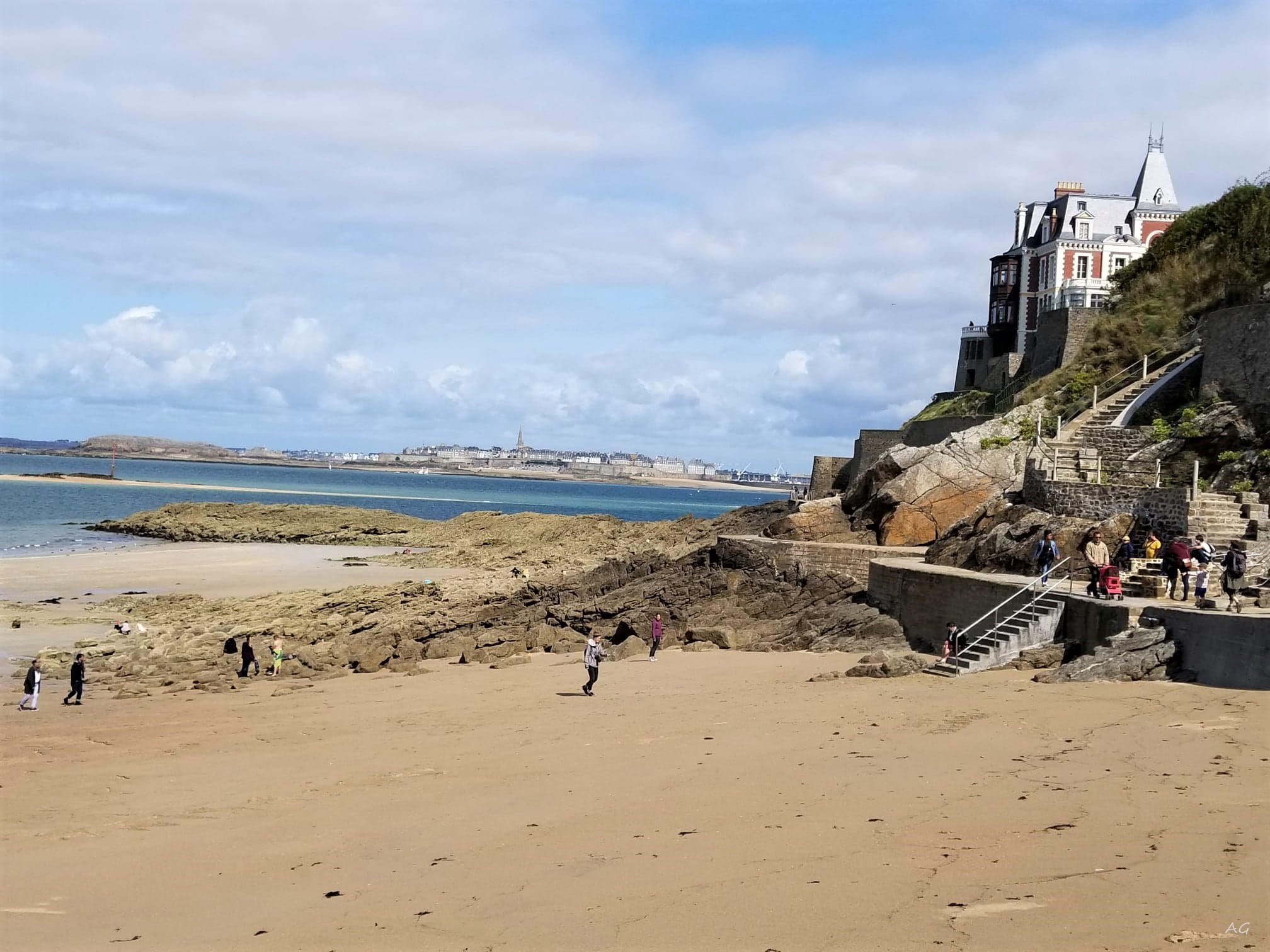 A Day in Dinard, Bretagne – Tales from Brittany
